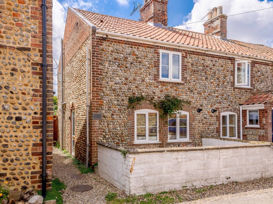 Cottage ∙ 2 Bedrooms ∙ 4 Guests - Mundesley