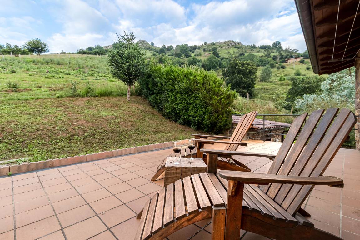 220 M² Huis ∙ 4 Slaapkamers ∙ 9 Gasten - Solares