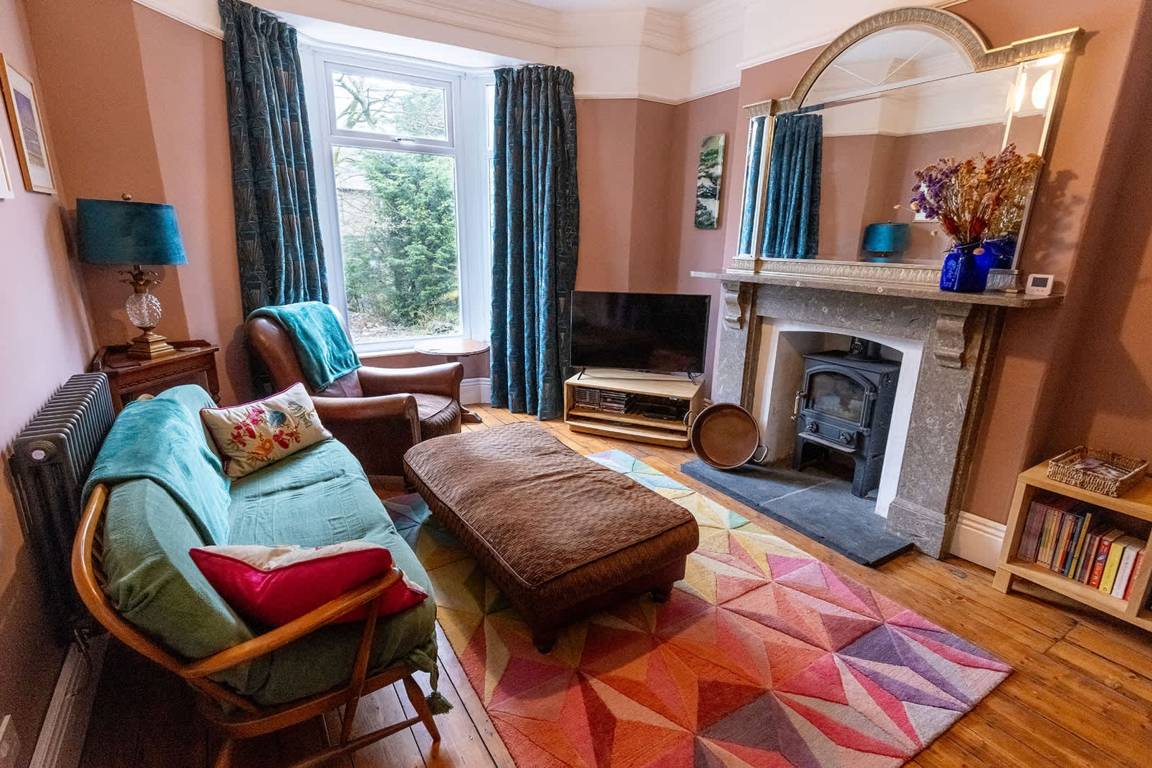 House ∙ 2 Bedrooms ∙ 4 Guests - Buxton