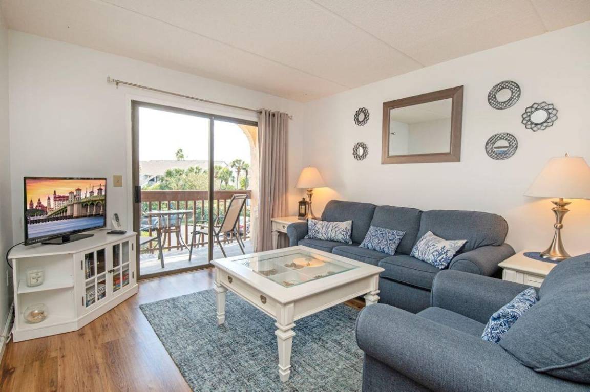 Condo ∙ 2 Bedrooms ∙ 6 Guests - St. Augustine Beach, FL