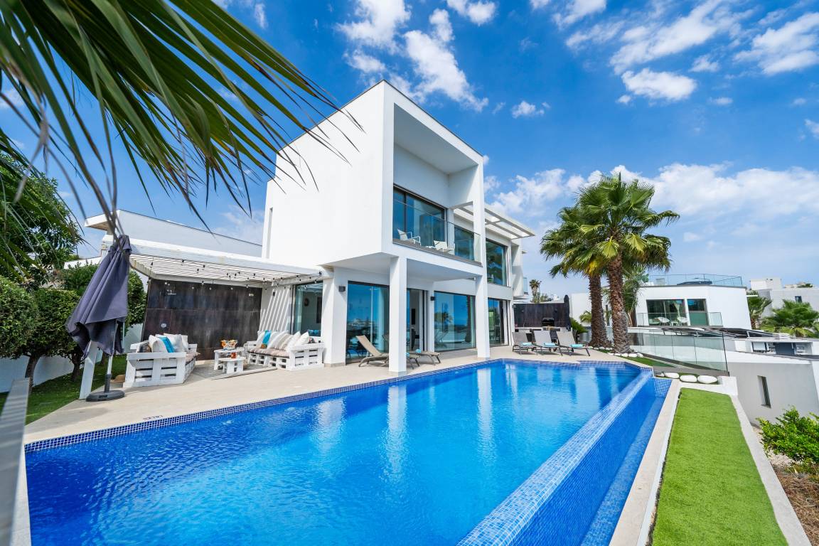 280 M² Villa ∙ 4 Habitaciones ∙ 10 Huéspedes - Armação de Pêra