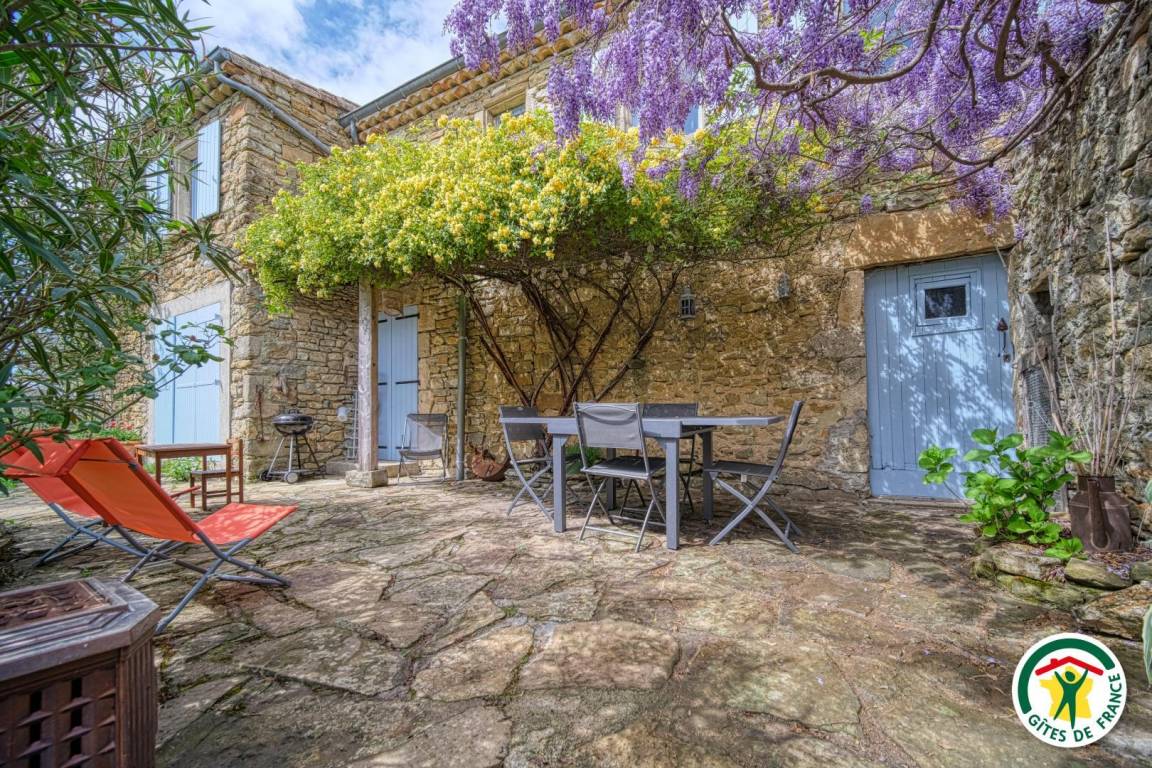 59 M² Gîte ∙ 2 Chambres ∙ 4 Personnes - Saou