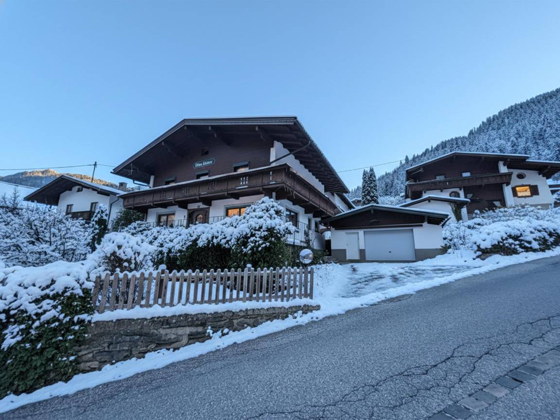 136 M² Maison De Vacances ∙ 5 Chambres ∙ 9 Personnes - Mayrhofen
