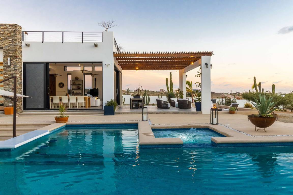 House ∙ 8 Bedrooms ∙ 16 Guests - Todos Santos
