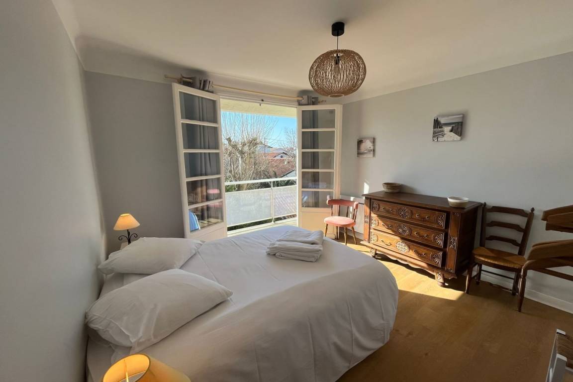 78 M² Appartement ∙ 2 Chambres ∙ 4 Personnes - Bayonne