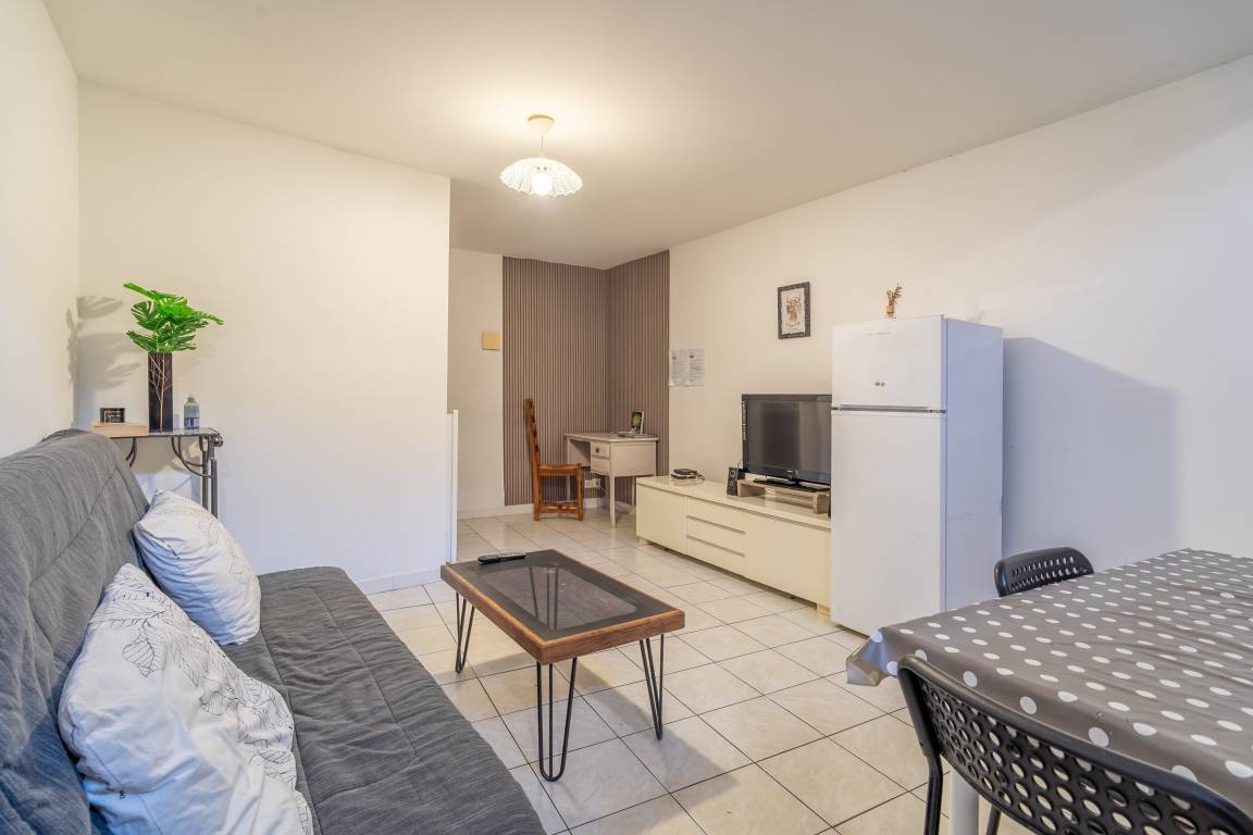 60 M² Apartamento ∙ 2 Habitaciones ∙ 5 Huéspedes - Pézenas