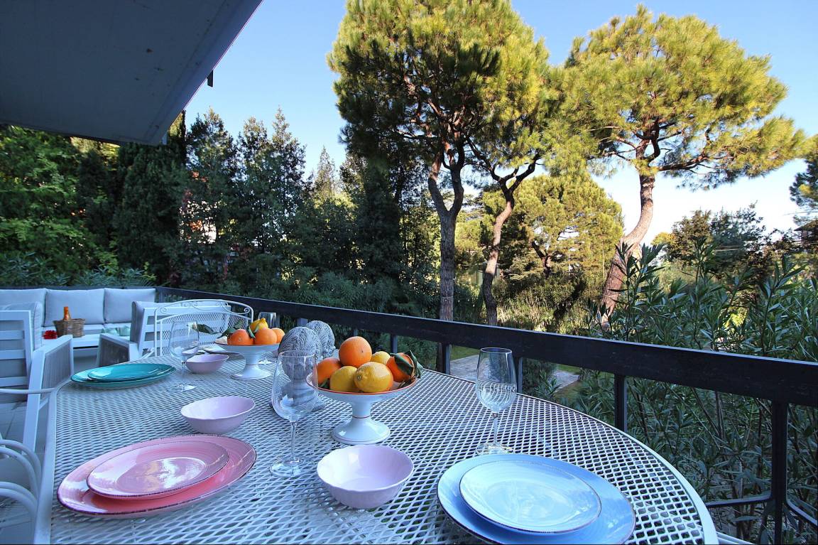 110 M² Ferienwohnung ∙ 2 Schlafzimmer ∙ 6 Gäste - Sirmione