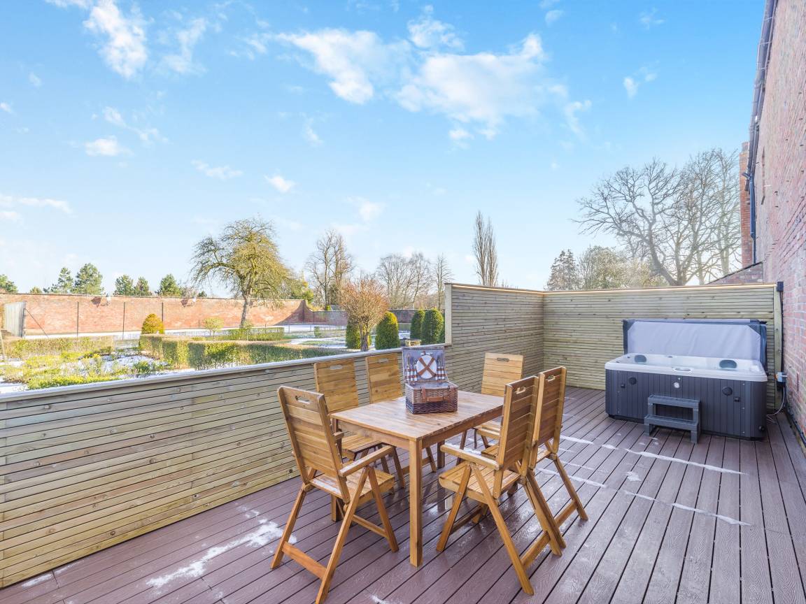 Cottage ∙ 3 Bedrooms ∙ 6 Guests - Warrington