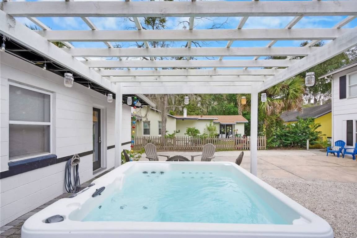 84 M² House ∙ 2 Bedrooms ∙ 4 Guests - St. Augustine, FL