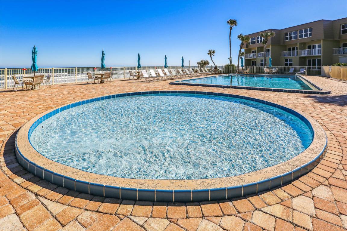 94 M² Apartment ∙ 2 Bedrooms ∙ 6 Guests - Crescent Beach, FL