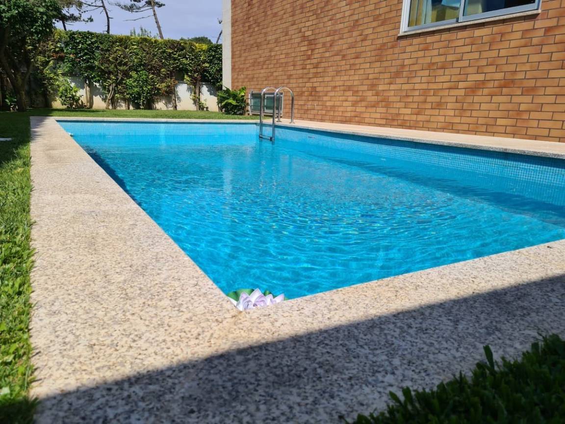 397 M² Villa ∙ 4 Chambres ∙ 6 Personnes - Esposende