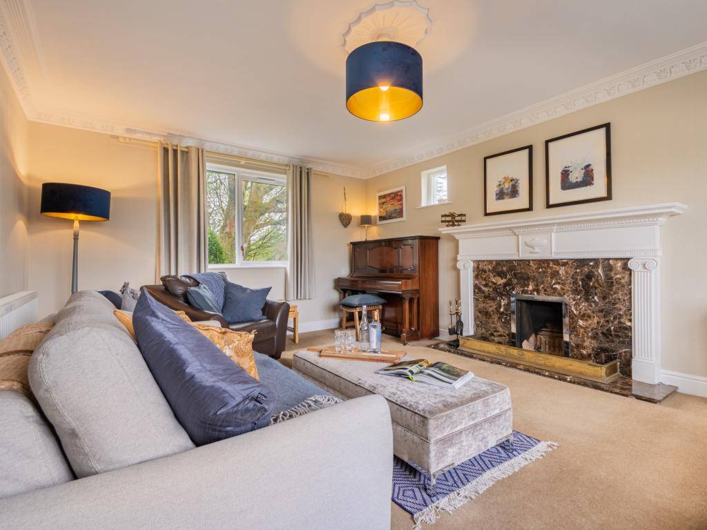 Cottage ∙ 2 Bedrooms ∙ 4 Guests - Windermere