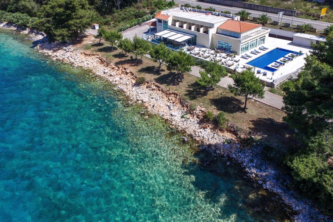 900 M² Villa ∙ 8 Bedrooms ∙ 16 Guests - Stari Grad