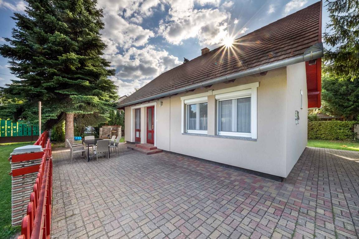 100 M² House ∙ 3 Bedrooms ∙ 6 Guests - Balatonmáriafürdő