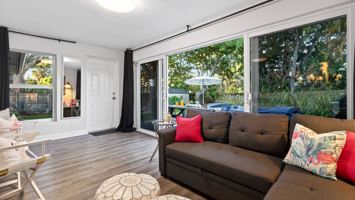 152 M² House ∙ 3 Bedrooms ∙ 8 Guests - Coral Springs, FL