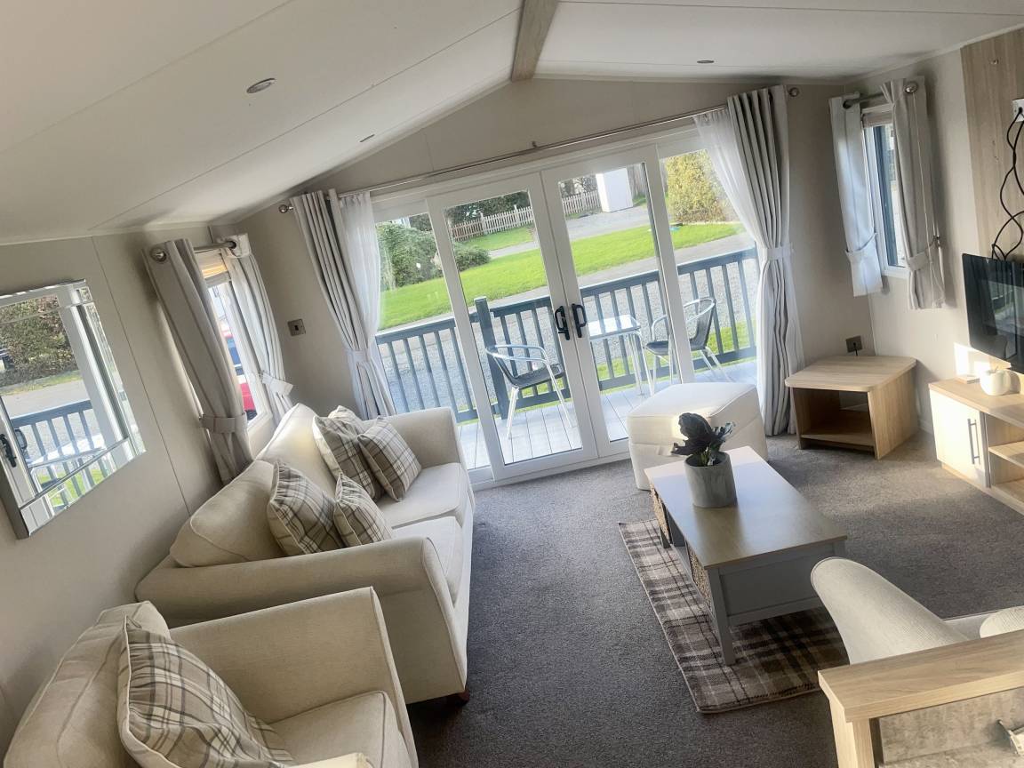 75 M² Chalet ∙ 2 Habitaciones ∙ 3 Huéspedes - Retford