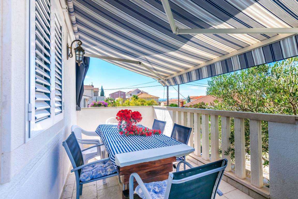 100 M² Apartment ∙ 4 Bedrooms ∙ 8 Guests - Sutivan