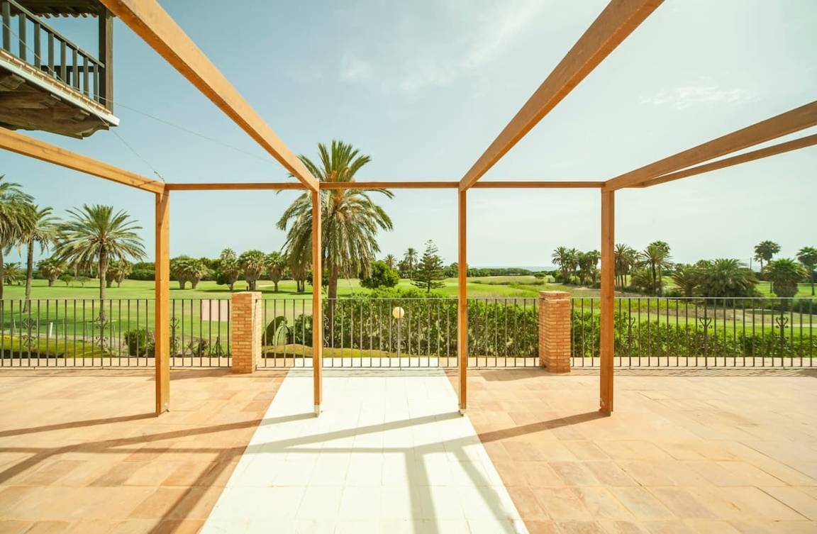90 M² Apartamento ∙ 3 Habitaciones ∙ 6 Huéspedes - Motril