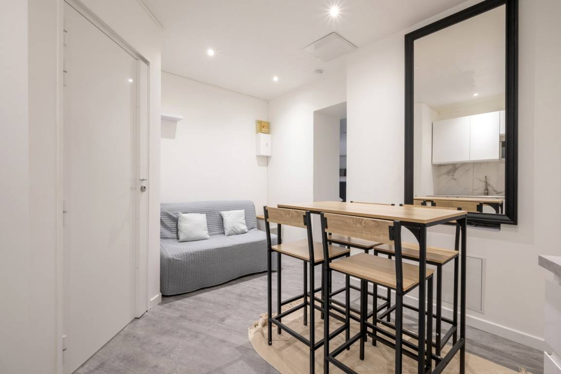 28 M² Apartment ∙ 1 Bedroom ∙ 4 Guests - Courbevoie