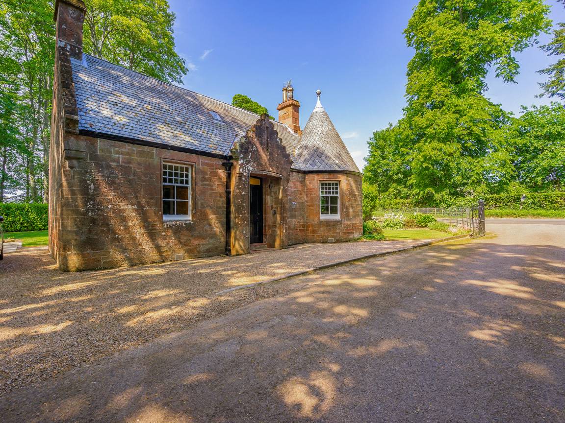 Cottage ∙ 2 Bedrooms ∙ 6 Guests - Blairgowrie and Rattray