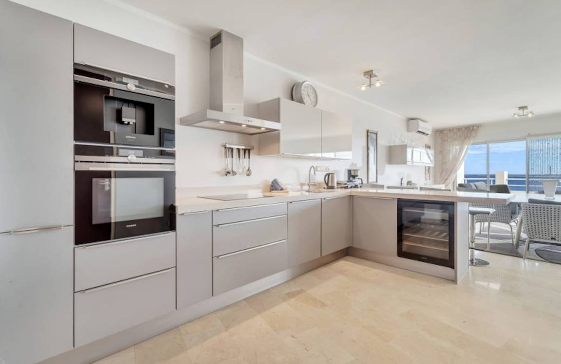 170 M² Apartment ∙ 3 Bedrooms ∙ 6 Guests - The Hague