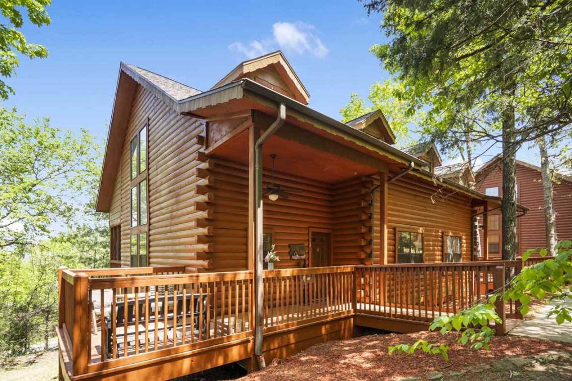116 M² Cabin ∙ 2 Bedrooms ∙ 6 Guests - Branson, MO
