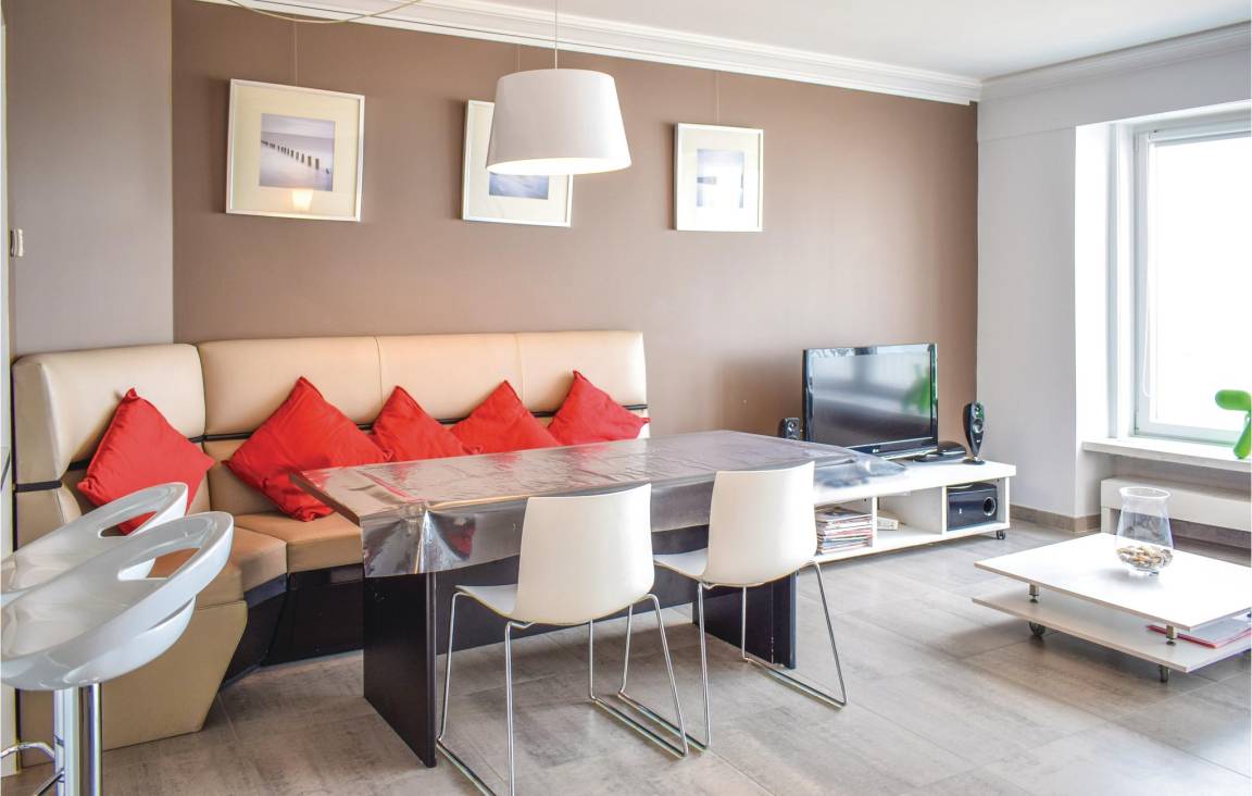 110 M² Apartment ∙ 2 Bedrooms ∙ 6 Guests - Ostend