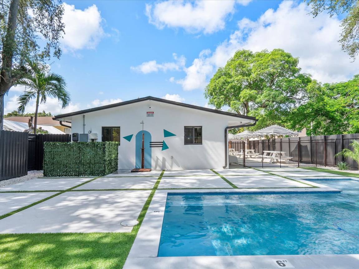 65 M² Apartamento ∙ 1 Habitación ∙ 5 Huéspedes - Miami
