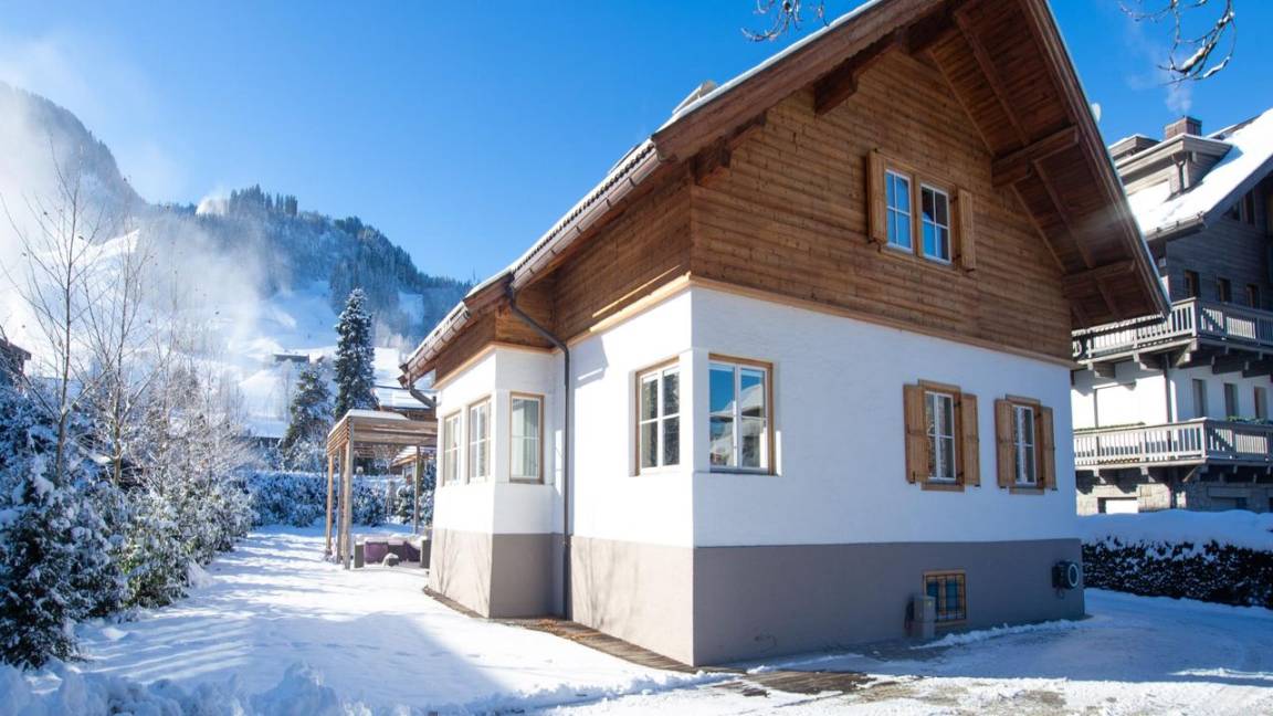 300 M² Maison De Vacances ∙ 4 Chambres ∙ 7 Personnes - Kitzbühel