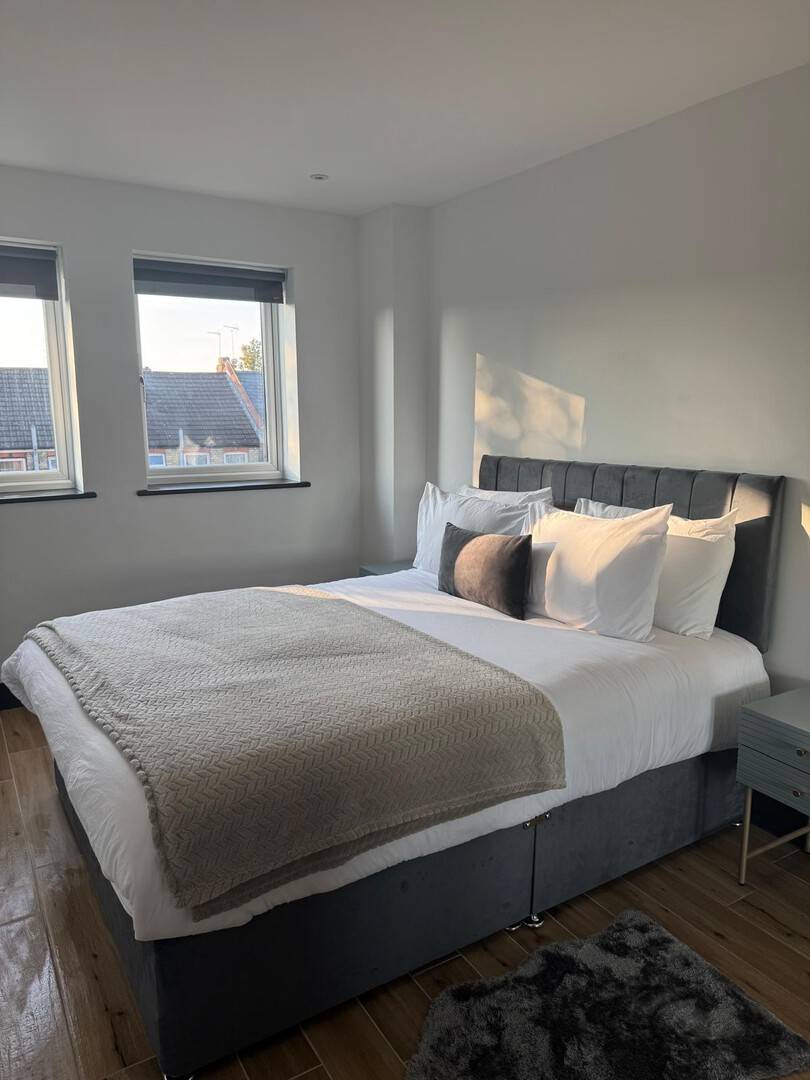111 M² Apartment ∙ 2 Bedrooms ∙ 4 Guests - London