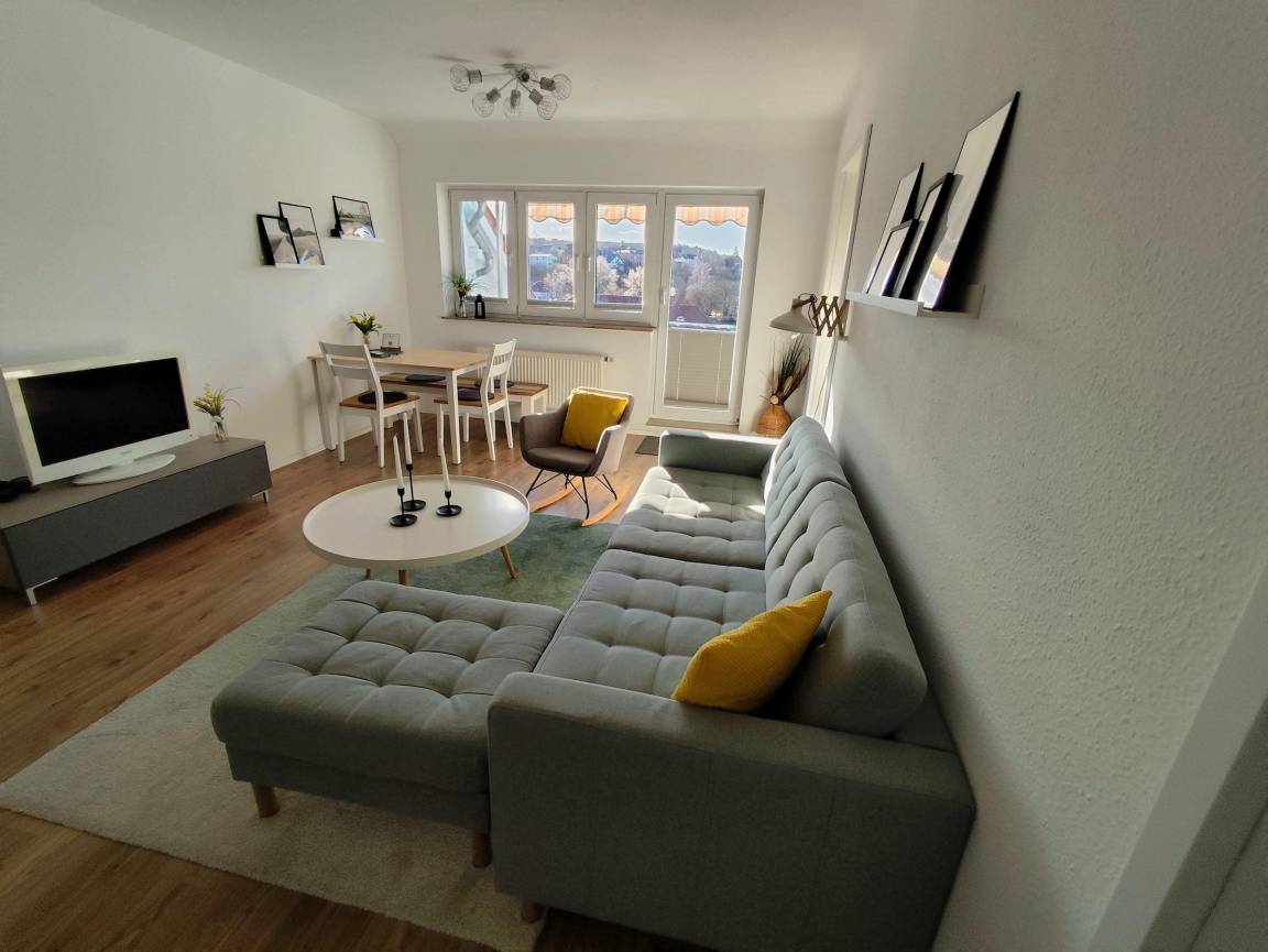 49 M² Appartement ∙ 1 Slaapkamer ∙ 4 Gasten - Naumburg