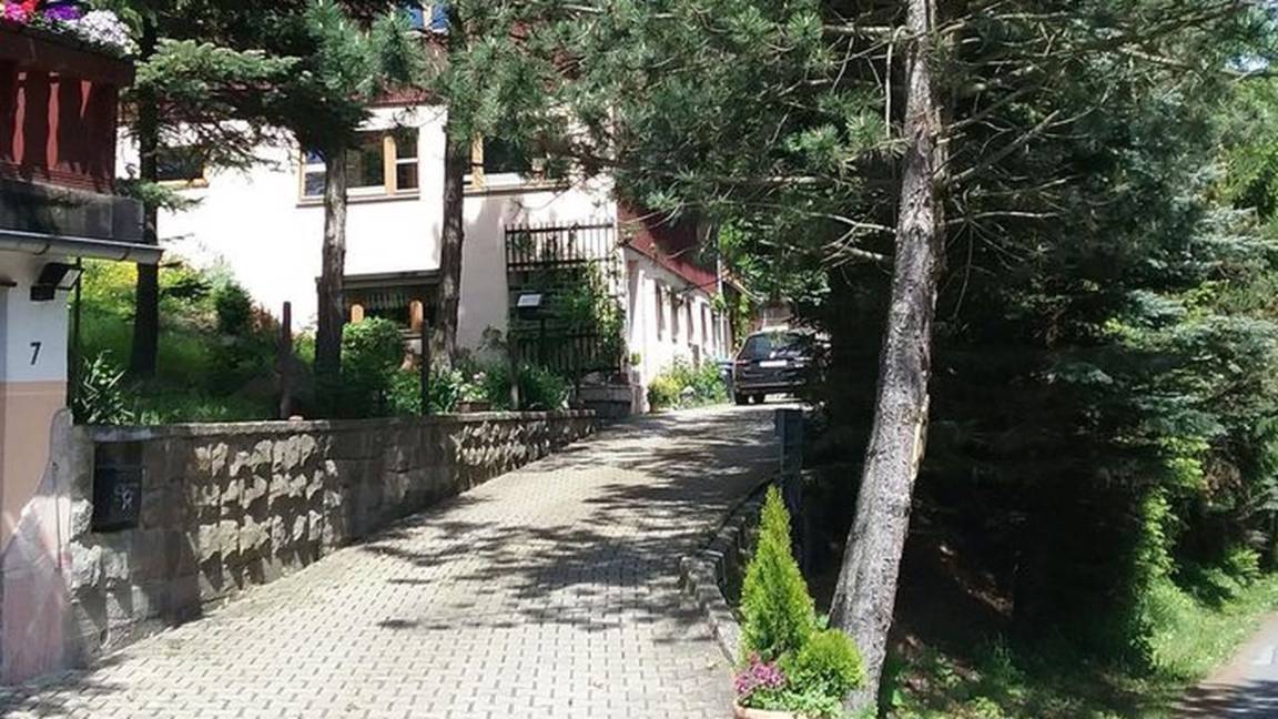 75 M² Ferienwohnung ∙ 1 Schlafzimmer ∙ 2 Gäste - Sächsische Schweiz-Osterzgebirge