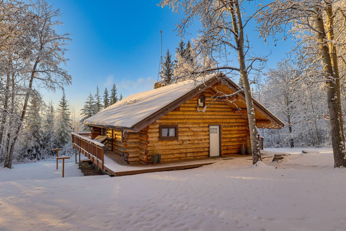 111 M² House ∙ 2 Bedrooms ∙ 6 Guests - Alaska