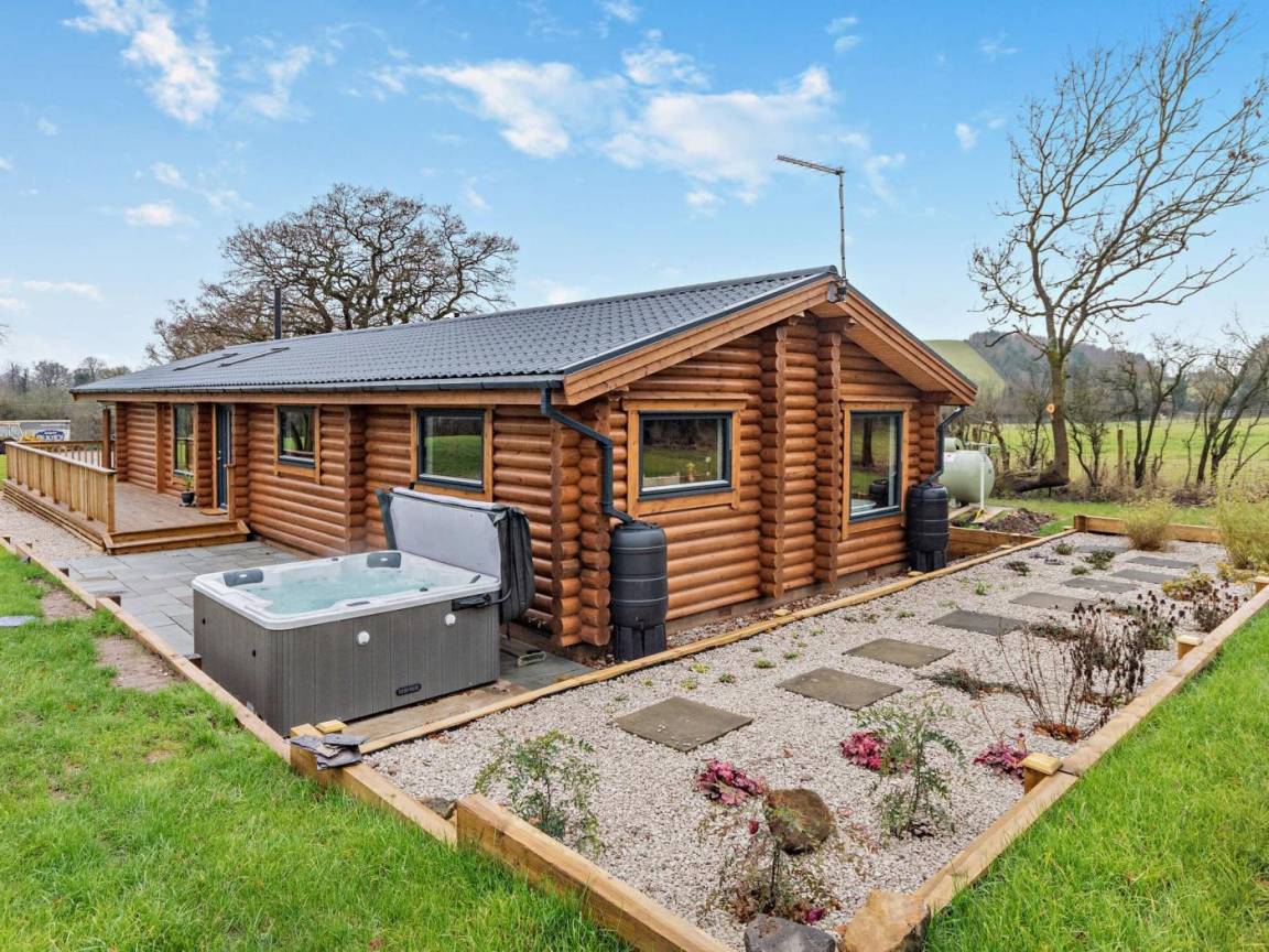 Lodge ∙ 3 Bedrooms ∙ 6 Guests - Derbyshire