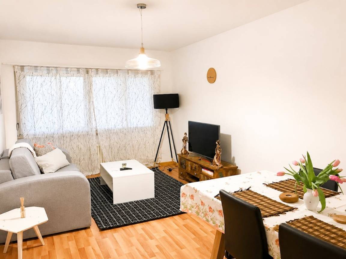 54 M² Ferienwohnung ∙ 1 Schlafzimmer ∙ 3 Gäste - Weil am Rhein