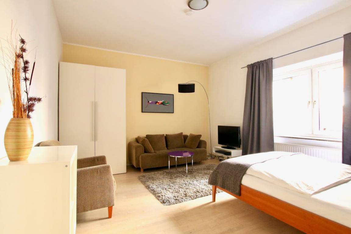 38 M² Apartment ∙ 2 Guests - Cologne