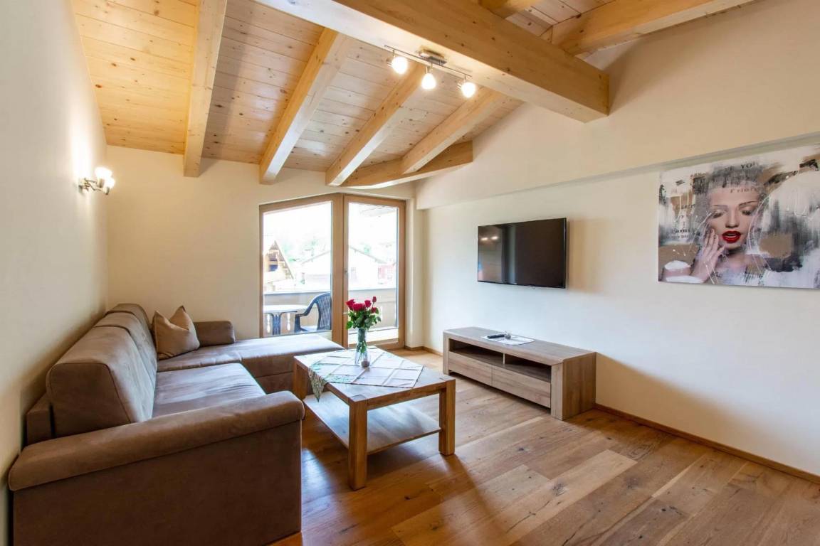 70 M² Ferienwohnung ∙ 2 Schlafzimmer ∙ 5 Gäste - Maurach