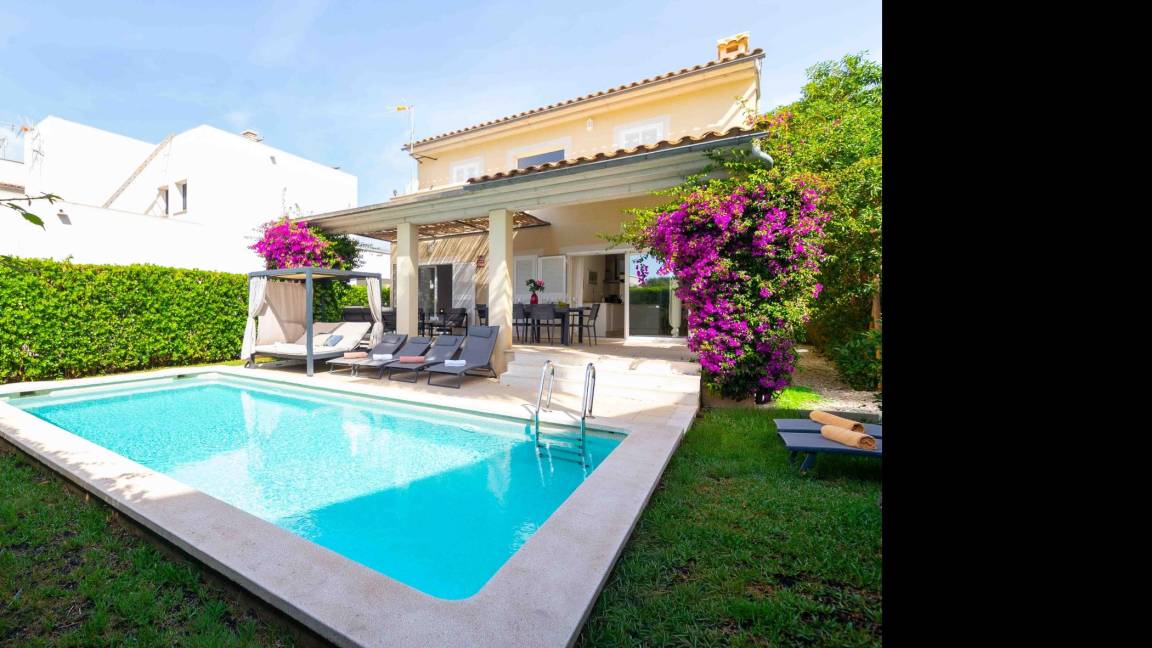 210 M² Villa ∙ 4 Habitaciones ∙ 10 Huéspedes - Alcudia