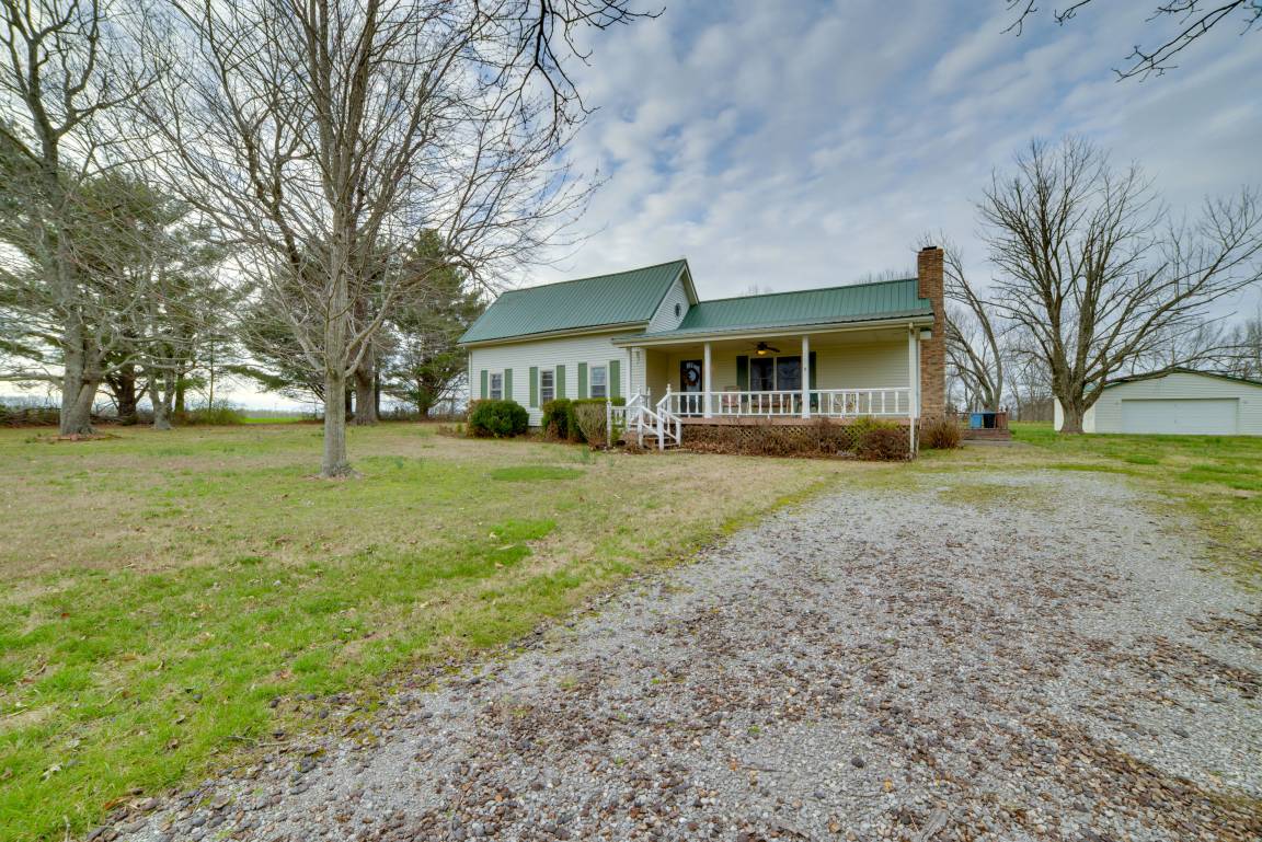 217 M² Cottage ∙ 3 Bedrooms ∙ 8 Guests - Kentucky Lake