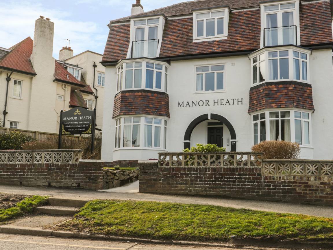 Cottage ∙ 2 Bedrooms ∙ 4 Guests - Scarborough