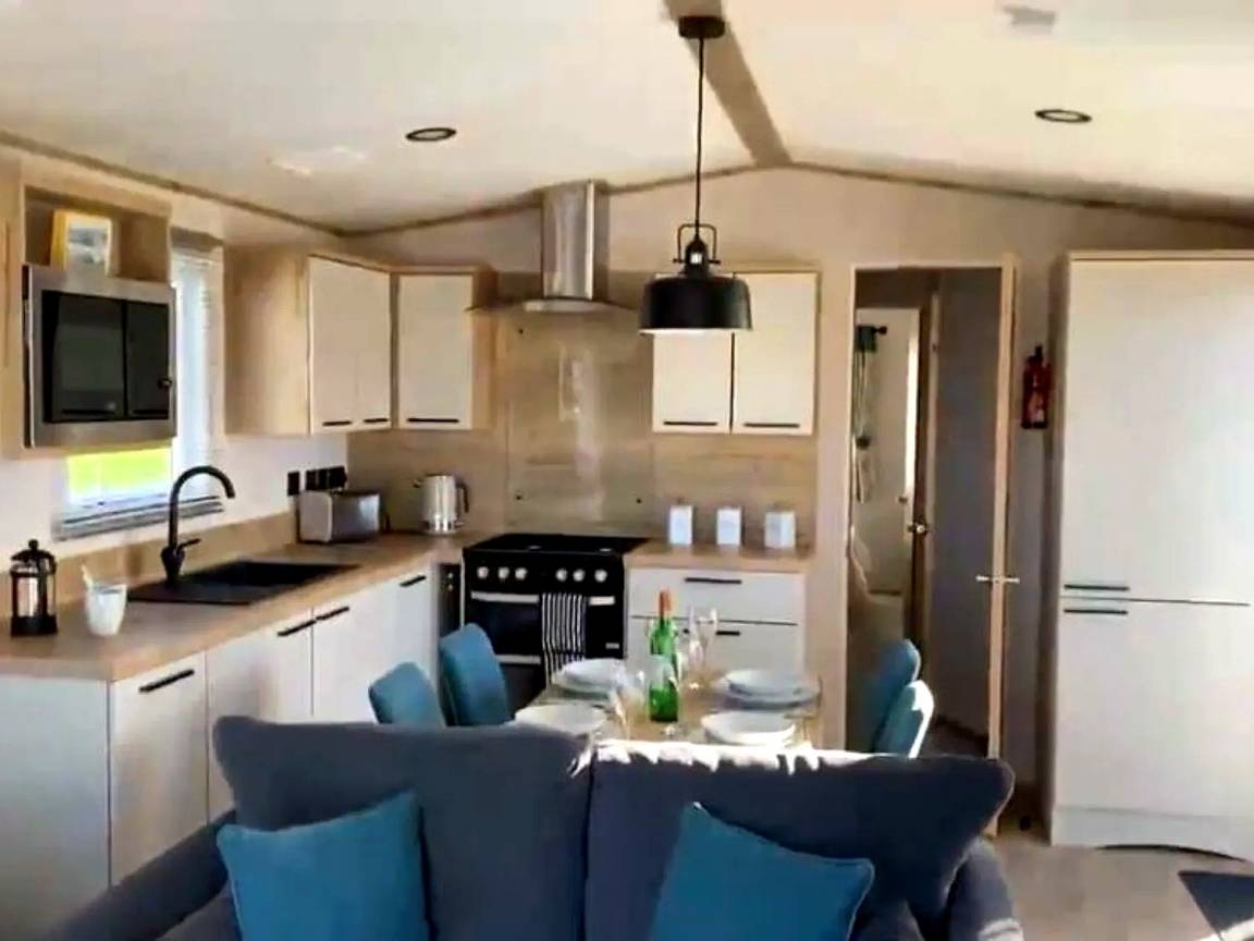 65 M² Cabin ∙ 2 Bedrooms ∙ 4 Guests - Dartmouth