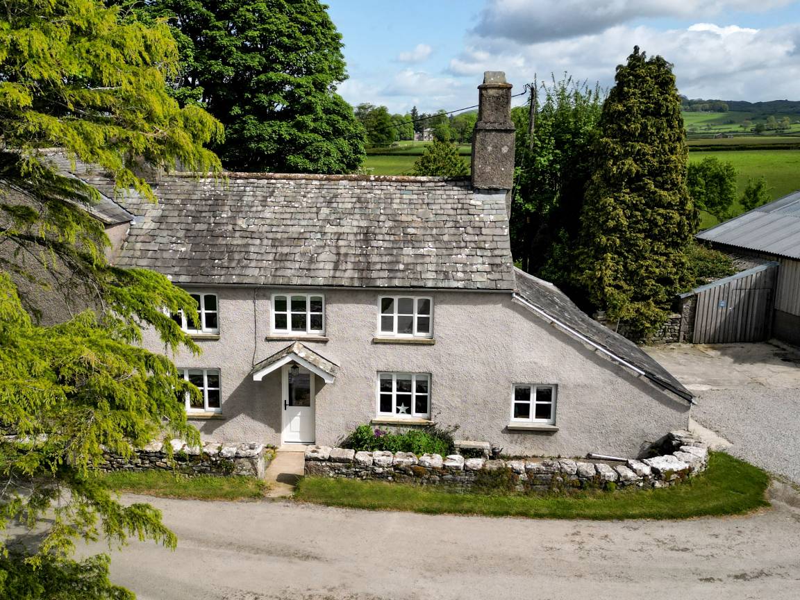 Cottage ∙ 3 Bedrooms ∙ 6 Guests - Cartmel