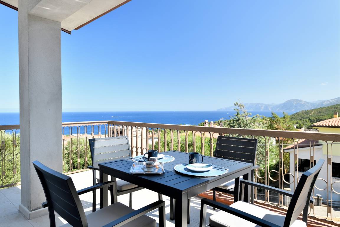75 M² Apartment ∙ 2 Bedrooms ∙ 4 Guests - Cala Gonone