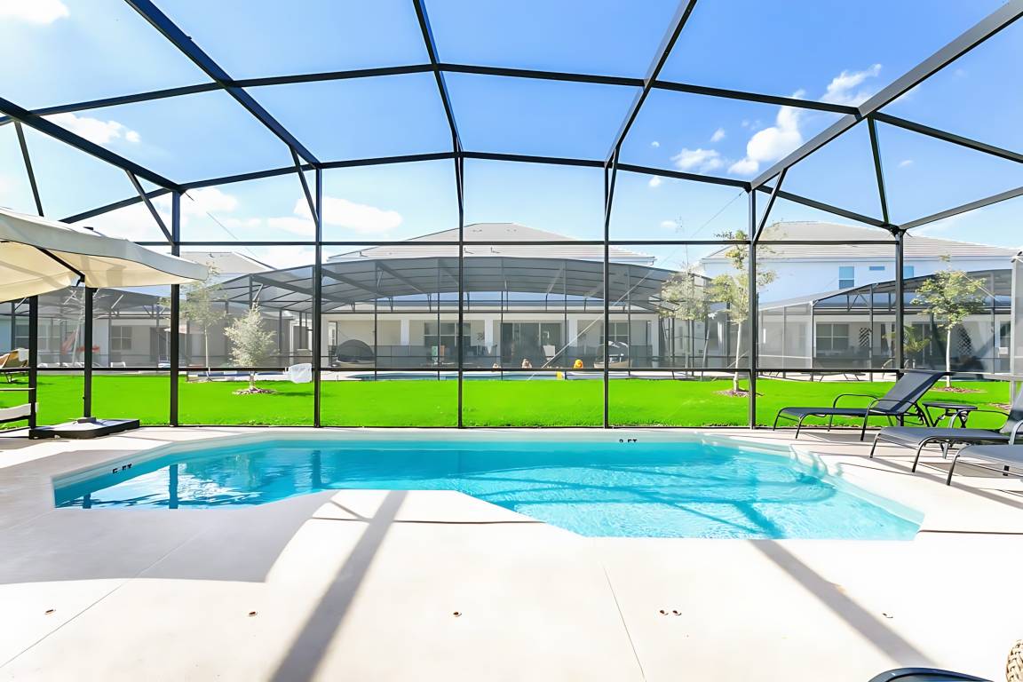 392 M² House ∙ 10 Bedrooms ∙ 20 Guests - St. Cloud, FL