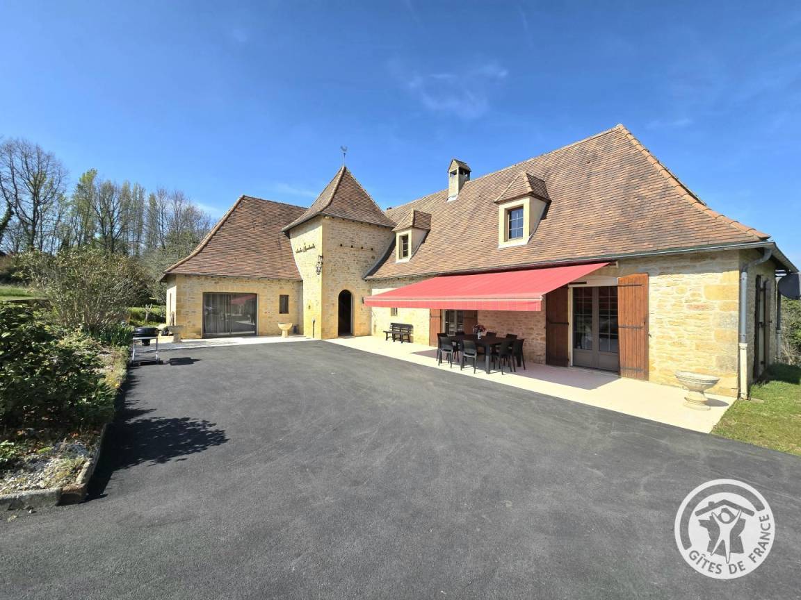 120 M² Gîte ∙ 3 Chambres ∙ 6 Personnes - Dordogne