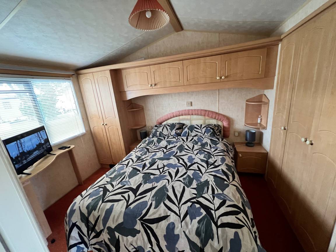 75 M² Lodge ∙ 2 Bedrooms ∙ 6 Guests - Mersea Island