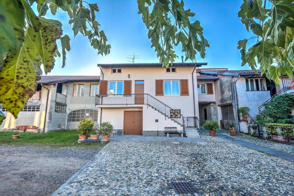 90 M² Dom ∙ 2 Sypialnie ∙ 4 Gości - Varese