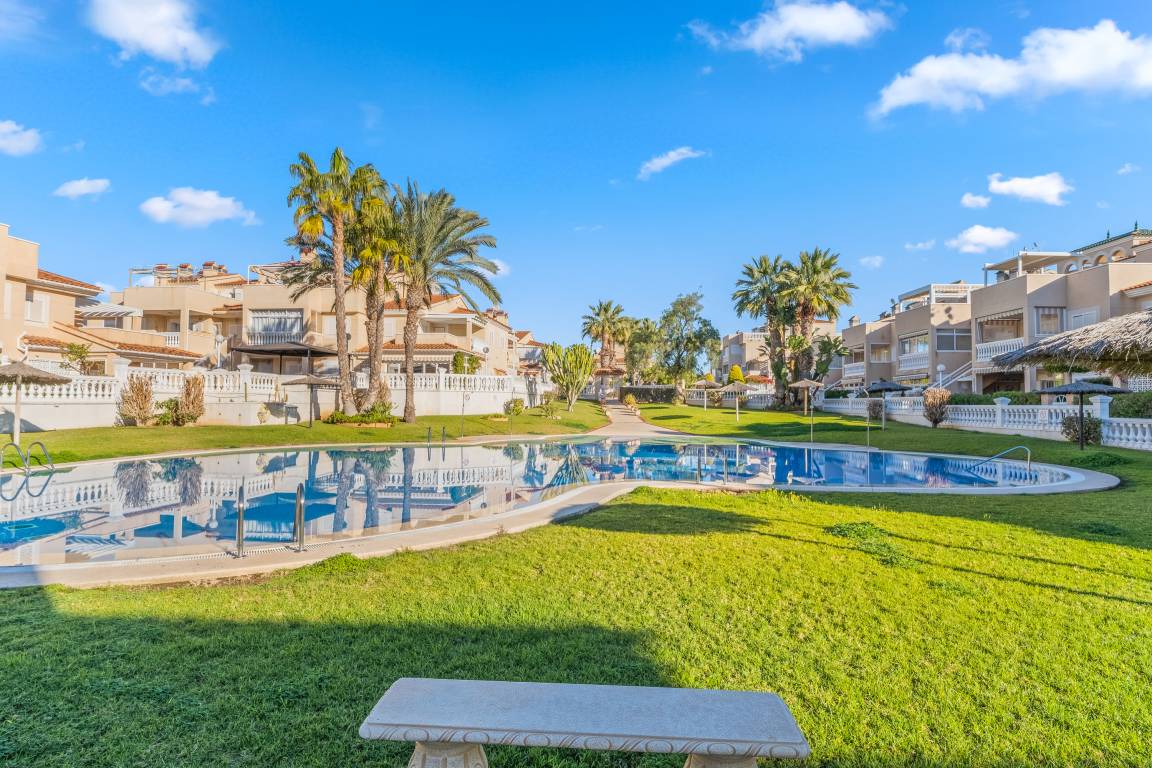 68 M² Ferienwohnung ∙ 2 Schlafzimmer ∙ 4 Gäste - Cabo Roig