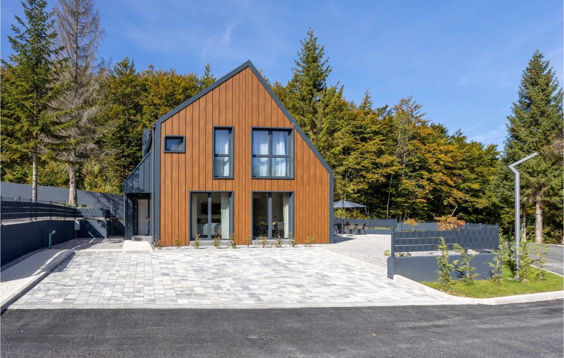 100 M² House ∙ 2 Bedrooms ∙ 6 Guests - Delnice