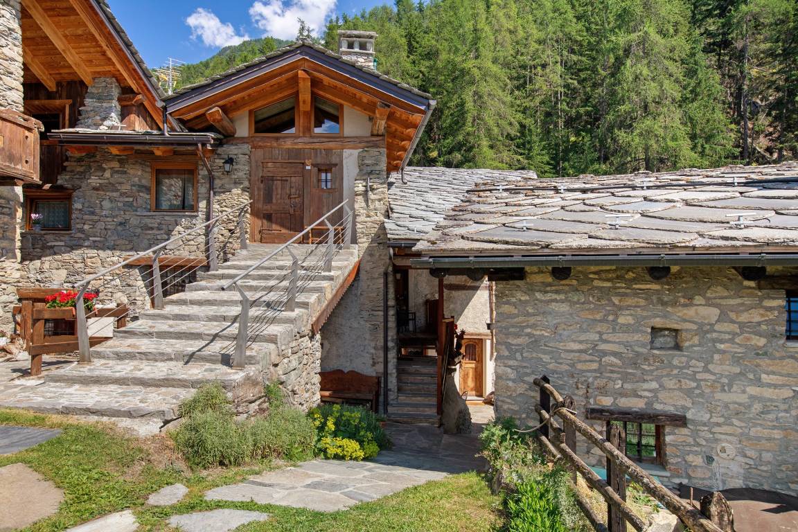 90 M² Apartment ∙ 2 Bedrooms ∙ 5 Guests - Cogne